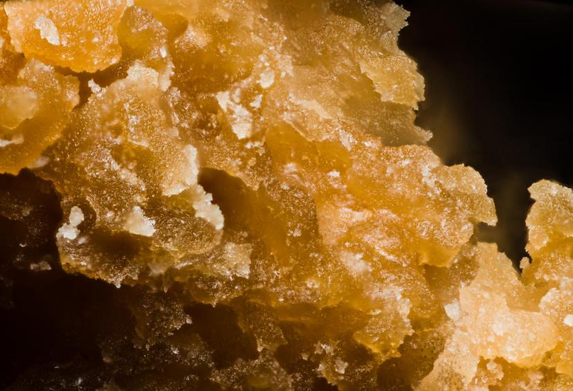 THC Crumble: What Is It, How Is It Made, & How To Smoke It